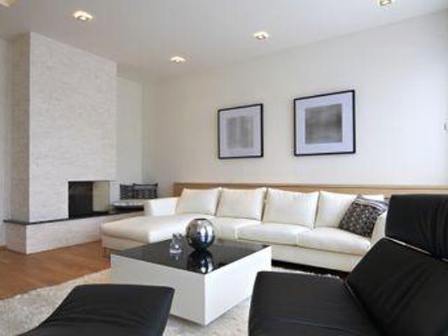2 Bedrooms Flat for sale in Manchester Riverside Apartments, Woden Street, Manchester M5