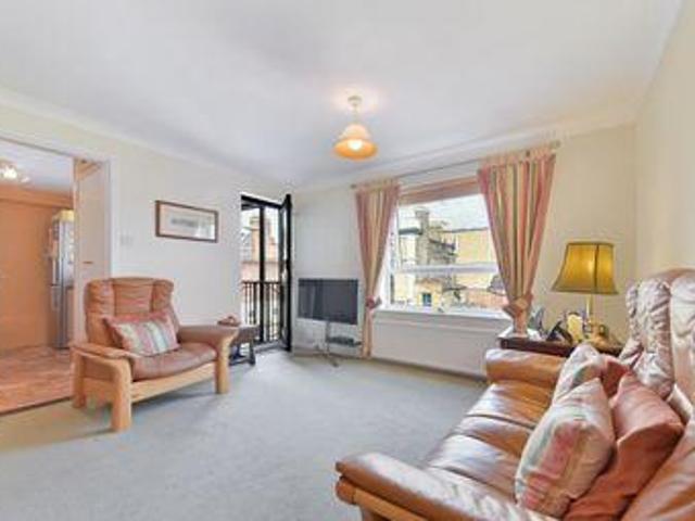 2 Bedrooms Flat for sale in Manchester Road, London E14