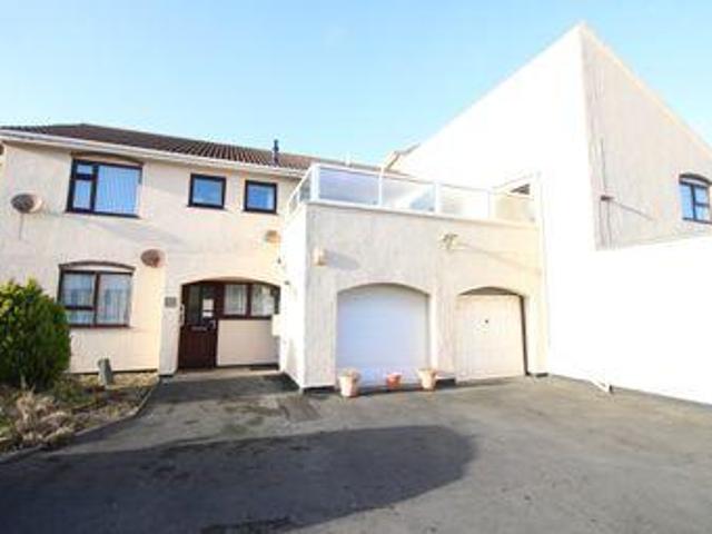 2 Bedrooms Flat for sale in Manor House Park, Waters Reach, Thornton Cleveleys FY5