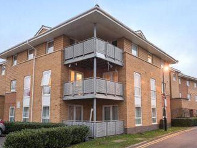 2 Bedrooms Flat for sale in Manning Gardens, Croydon CR0