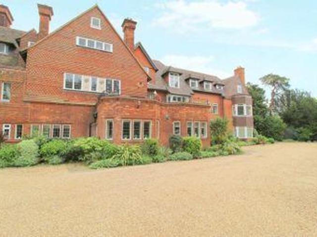 2 Bedrooms Flat for sale in Mapleton Road, Four Elms, Edenbridge TN8