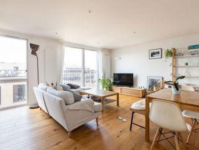 2 Bedrooms Flat for sale in Marcon Place, London E8