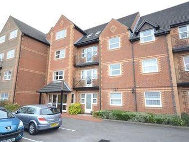 2 Bedrooms Flat for sale in Marlborough House, Northcourt Avenue, Reading RG2