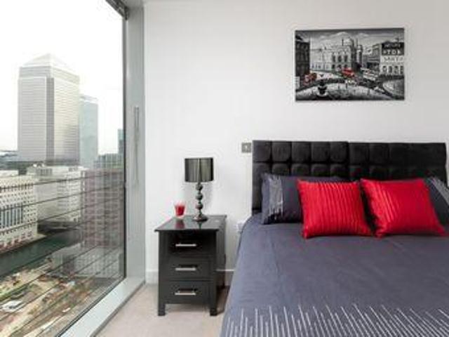 2 Bedrooms Flat for sale in Marsh Wall, London E14