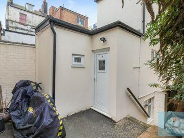 2 Bedrooms Flat for sale in Marshalls Row, Brighton BN1