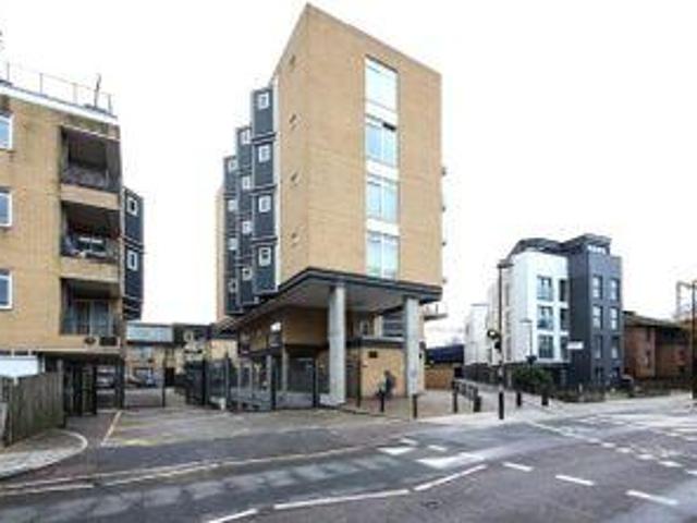 2 Bedrooms Flat for sale in Martello Street, London E8