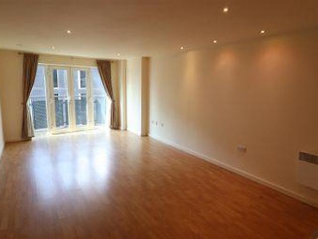 2 Bedrooms Flat for sale in Masshouse Plaza, Birmingham B5