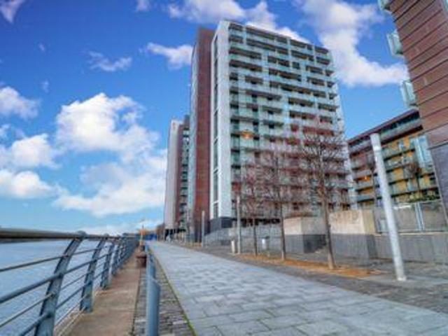 2 Bedrooms Flat for sale in Meadowside Quay Walk, Flat 4/4, Glasgow G11