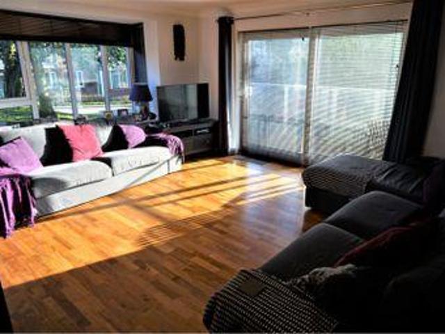 2 Bedrooms Flat for sale in Mersey Road, West Didsbury M20