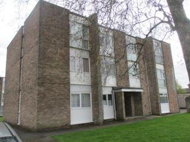 2 Bedrooms Flat for sale in Mill Hill Cvourt, Barnard Avenue, Lower Ely, Cardiff CF5
