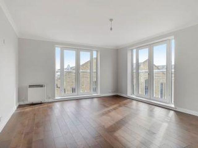 2 Bedrooms Flat for sale in Millennium Drive, London E14