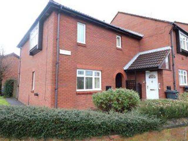 2 Bedrooms Flat for sale in Millers Court, Ormskirk, Lancashire L39