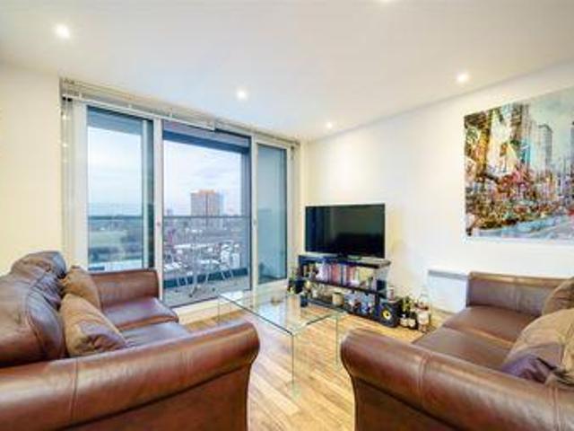 2 Bedrooms Flat for sale in Milliners Wharf, 2 Munday Street, Manchester M4