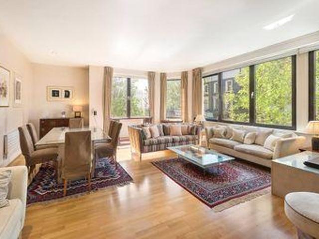 2 Bedrooms Flat for sale in Milmans Street, Chelsea, London SW10