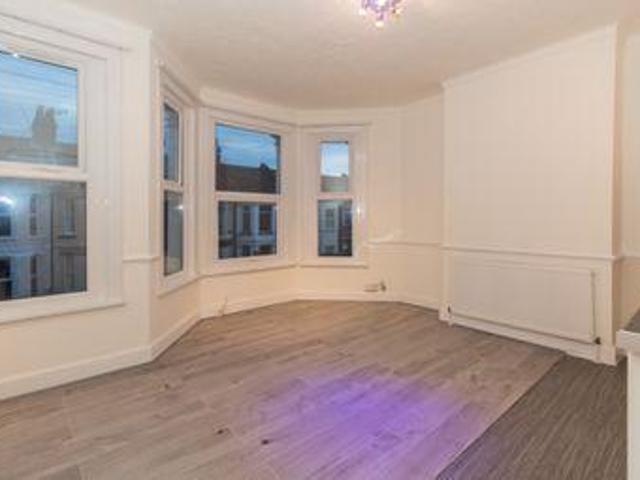 2 Bedrooms Flat for sale in Milton Street, Southend On Sea SS2