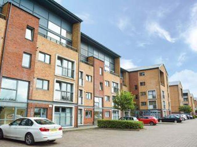 2 Bedrooms Flat for sale in Minerva Way, Flat 2/2, Finnieston, Glasgow G3