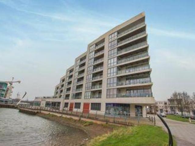 2 Bedrooms Flat for sale in Mirage, 21 Harbour Road, Bristol BS20