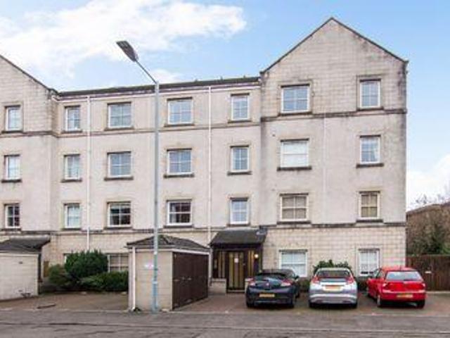 2 Bedrooms Flat for sale in Murano Place, Leith, Edinburgh EH7