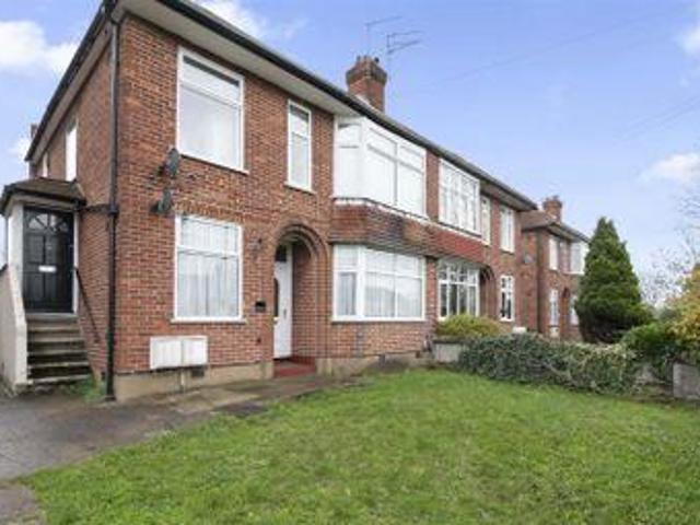 2 Bedrooms Flat for sale in Myddelton Avenue, Enfield EN1