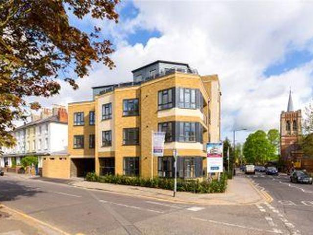 2 Bedrooms Flat for sale in Norfolk Road, Maidenhead SL6
