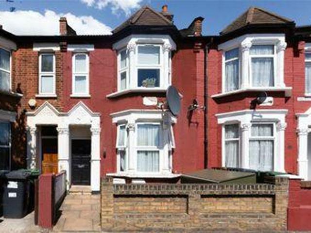 2 Bedrooms Flat for sale in Norlington Road, London E10