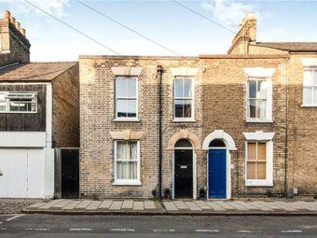 2 Bedrooms Flat for sale in Norwich Street, Cambridge CB2