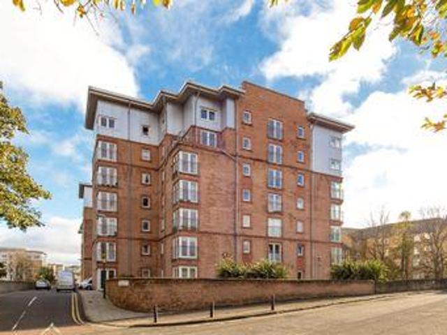 2 Bedrooms Flat for sale in North Pilrig Heights, Broughton, Edinburgh EH6