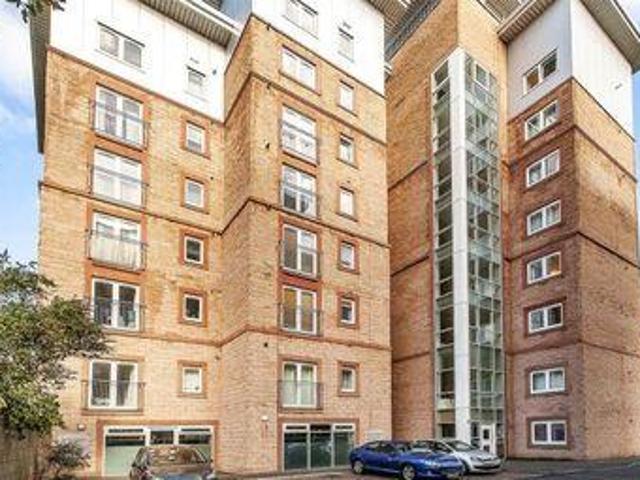 2 Bedrooms Flat for sale in North Pilrig Heights, Edinburgh EH6