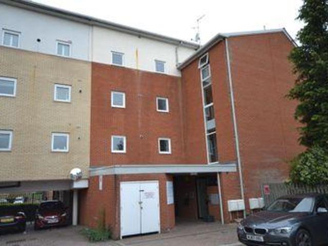 2 Bedrooms Flat for sale in Navigation Yard, Chelmsford CM2