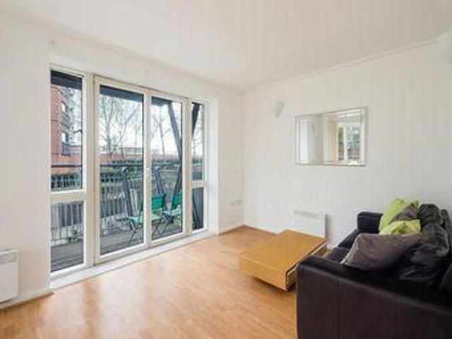 2 Bedrooms Flat for sale in Naxos Building, Hutching Street, Canary Wharf, South Quay, London E14
