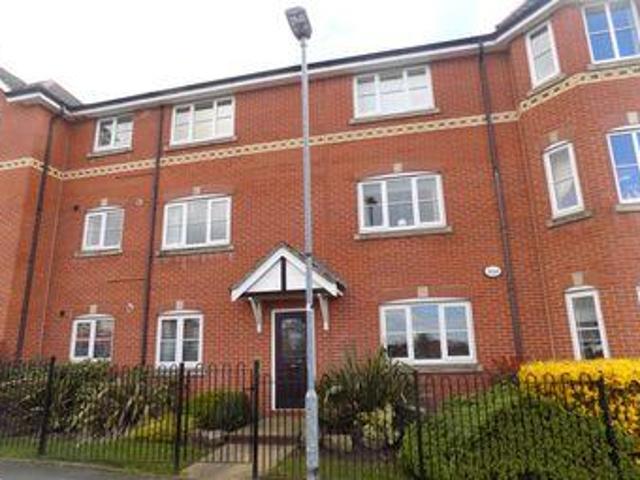 2 Bedrooms Flat for sale in Napier Drive, Horwich, Bolton BL6