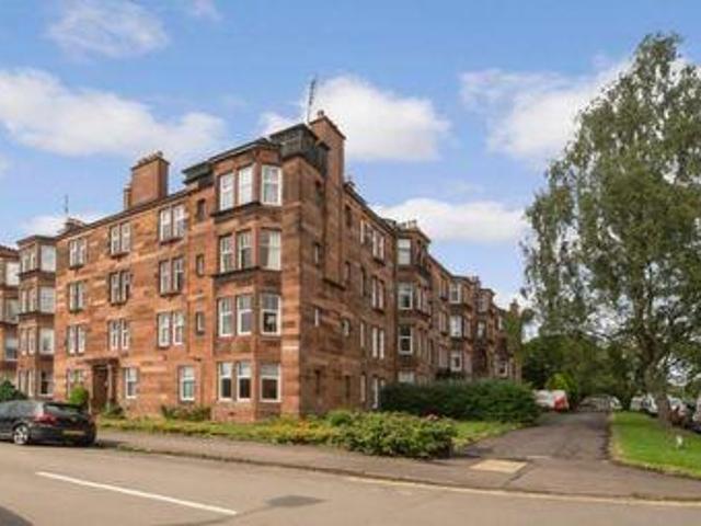 2 Bedrooms Flat for sale in Naseby Avenue, Broomhill, Glasgow G11