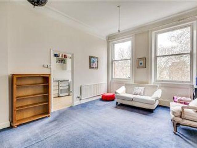 2 Bedrooms Flat for sale in Nevern Square, London SW5