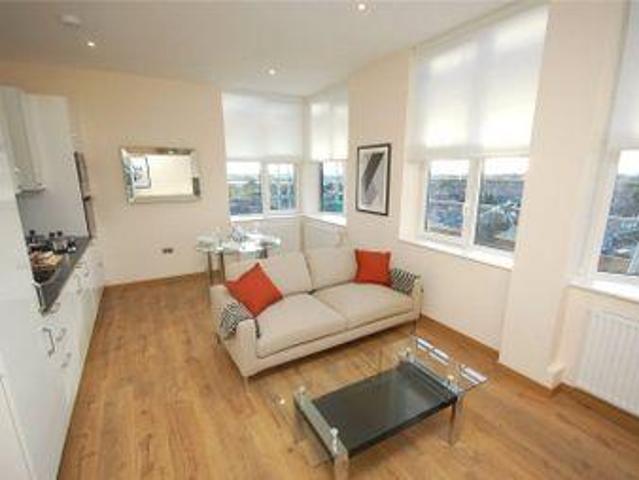 2 Bedrooms Flat for sale in New Enterprise House, 149 151 High Road, Chadwell Heath, Essex RM6