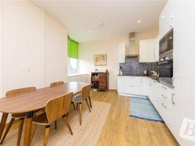 2 Bedrooms Flat for sale in New Enterprise House, 149 151 High Road, Romford RM6