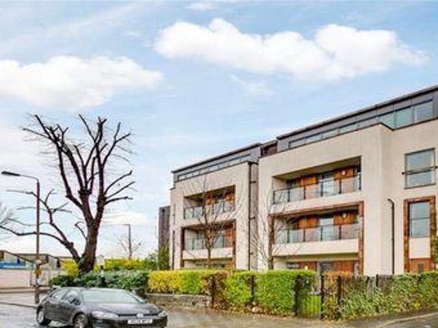 2 Bedrooms Flat for sale in New Gothic Lodge, Old Devonshire Road, Wandsworth, City Of London SW12