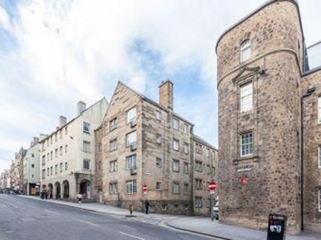 2 Bedrooms Flat for sale in New Street, Cannongate, Edinburgh EH8
