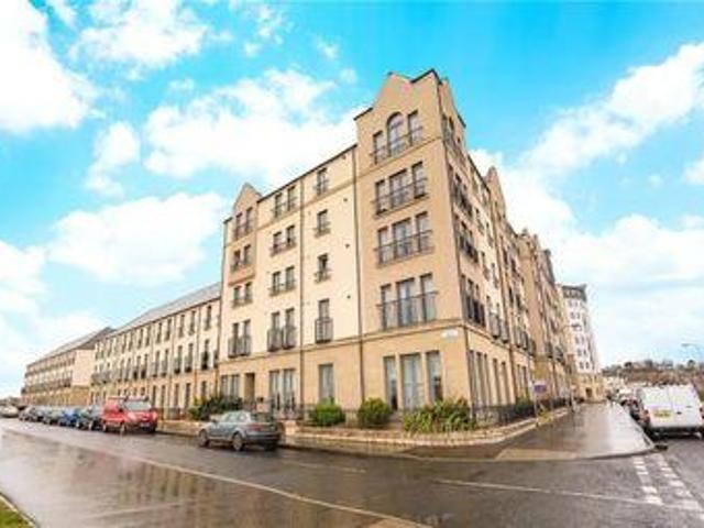 2 Bedrooms Flat for sale in Newhaven Place, Edinburgh EH6