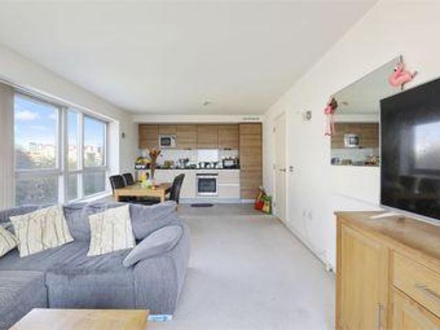 2 Bedrooms Flat for sale in Newton Lodge, West Parkside, London SE10