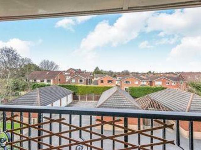 2 Bedrooms Flat for sale in Nelson Court, Birkdale, Southport, Merseyside PR8