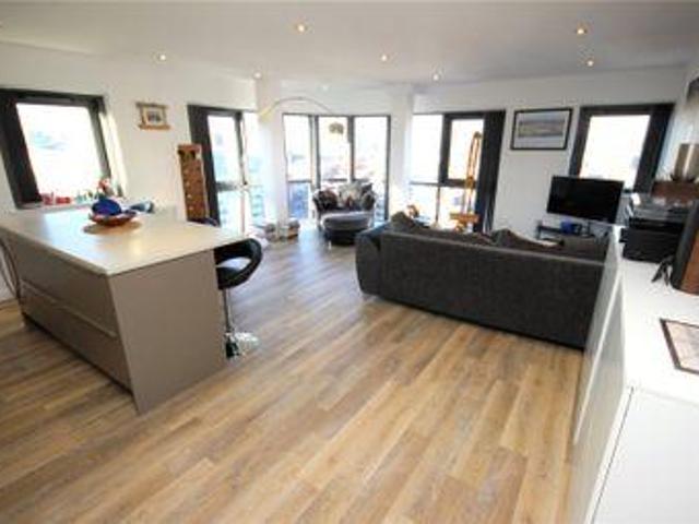 2 Bedrooms Flat for sale in Nuovo, Great Ancoats Street, Manchester, Greater Manchester M4