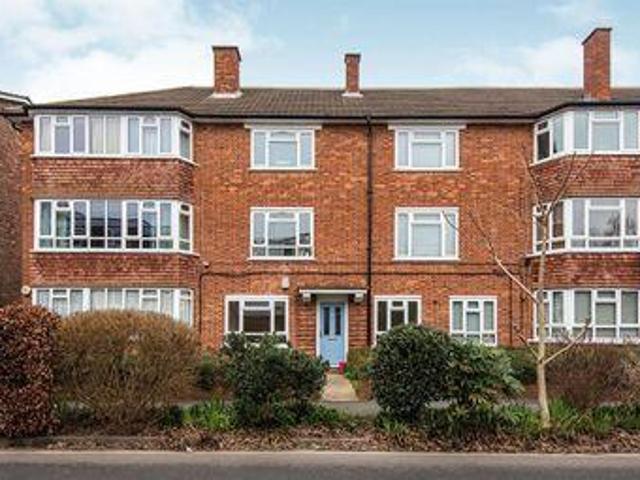 2 Bedrooms Flat for sale in South Bank, Surbiton KT6