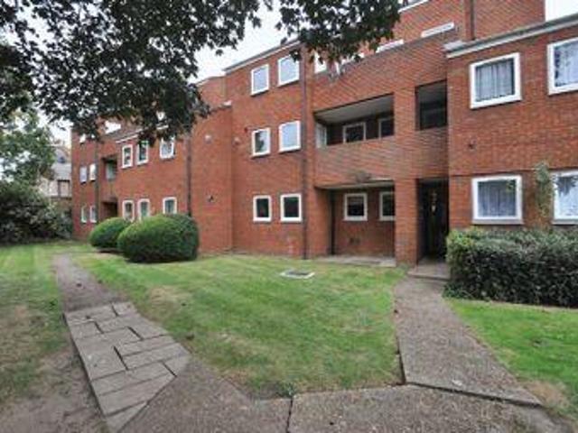 2 Bedrooms Flat for sale in South Lane, New Malden KT3