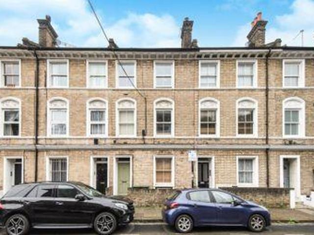 2 Bedrooms Flat for sale in Southolm Street, Battersea SW11