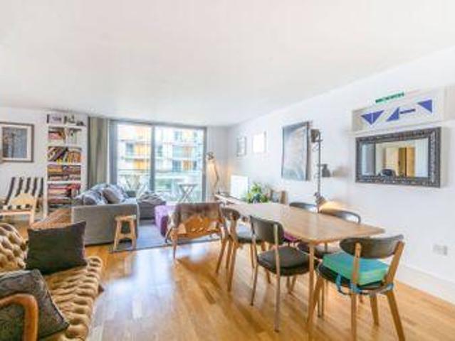 2 Bedrooms Flat for sale in Southstand Apartments, Islington N5