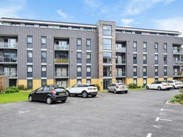 2 Bedrooms Flat for sale in Somerville Court, St Albans AL1