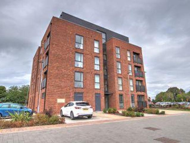 2 Bedrooms Flat for sale in Somerset Close, Derby DE22