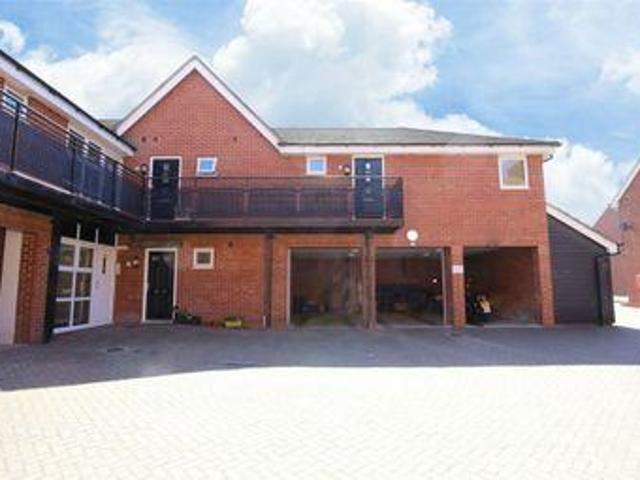 2 Bedrooms Flat for sale in Somerset Walk, Broughton, Milton Keynes, Buckinghamshire MK10