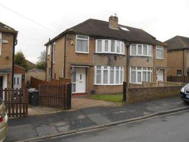 2 Bedrooms Flat for sale in Saxton, The Avenue, Leeds, West Yorkshire LS9