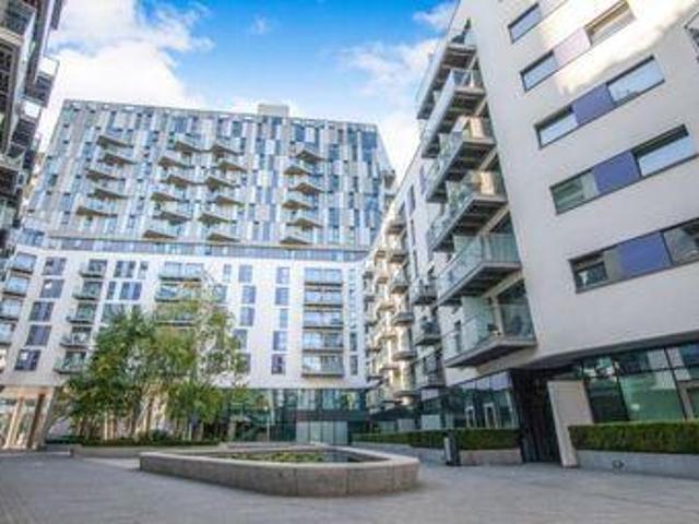 2 Bedrooms Flat for sale in Saffron Central Square, Croydon CR0